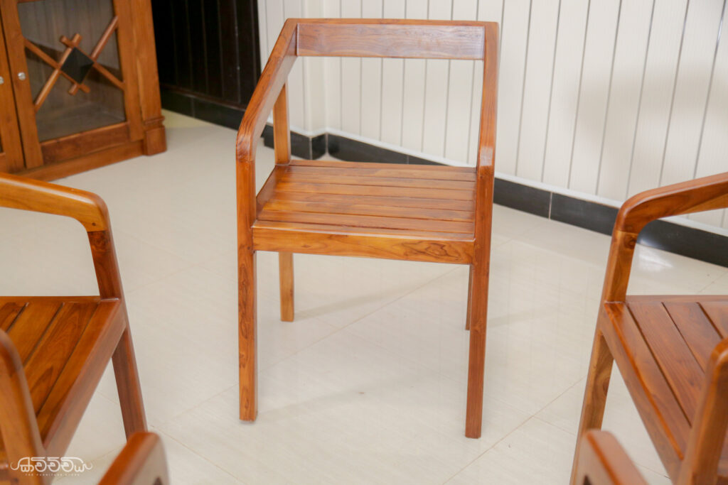 C2 - Veranda Chair - Kavichchiya